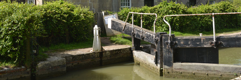 Semington Dock | Canal Boat Repair & Maintenance | Homepage